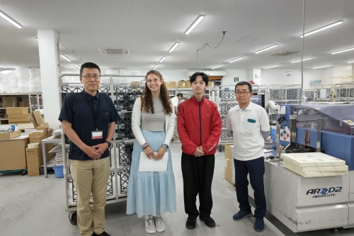 Welcome, Erica! 留学生Ericaさんが体験！日本の「贈る文化」に触れて。 | 株式会社アデリー